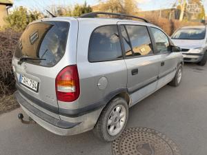 Grey Opel Zafira 2000 in Kaunas, with an engine capacity of 2.00 L and mileage of 256 thousand km for 490 €, photo 5 on AUTOMOTO.COM.LV