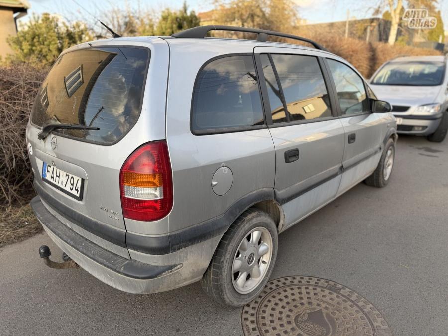 Grey Opel Zafira 2000 in Kaunas, with an engine capacity of 2.00 L and mileage of 256 thousand km for 490 €, photo 5 on AUTOMOTO.COM.LV