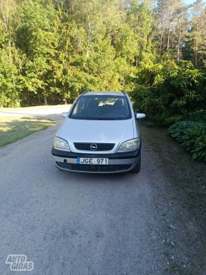 Pelēks Opel Zafira 2000 Kauņa, ar dzinēja tilpumu 2.00 L un nobraukumu 34 tūkst. km par 296 €, foto  vietnē AUTOMOTO.COM.LV