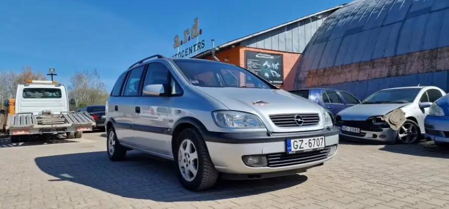 Pelēks Opel Zafira 2000 Valmiera, ar dzinēja tilpumu 1.60 L un nobraukumu 307 tūkst. km par 1000 €, foto 1 vietnē AUTOMOTO.COM.LV