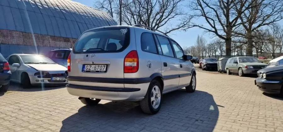 Pelēks Opel Zafira 2000 Valmiera, ar dzinēja tilpumu 1.60 L un nobraukumu 307 tūkst. km par 1000 €, foto 4 vietnē AUTOMOTO.COM.LV