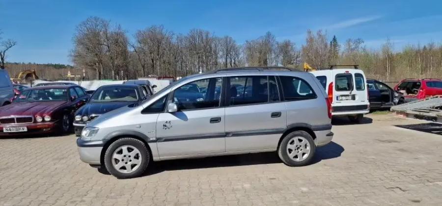 Pelēks Opel Zafira 2000 Valmiera, ar dzinēja tilpumu 1.60 L un nobraukumu 307 tūkst. km par 1000 €, foto 7 vietnē AUTOMOTO.COM.LV