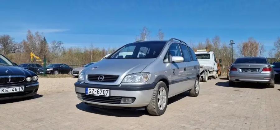 Pelēks Opel Zafira 2000 Valmiera, ar dzinēja tilpumu 1.60 L un nobraukumu 307 tūkst. km par 1000 €, foto 8 vietnē AUTOMOTO.COM.LV