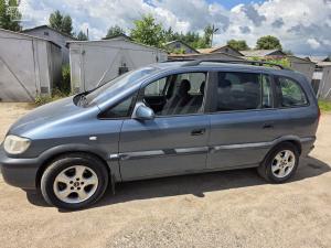 Grey Opel Zafira 2000 in Marijampole, with an engine capacity of 2.00 L and mileage of 270 thousand km for 850 €, photo  on AUTOMOTO.COM.LV