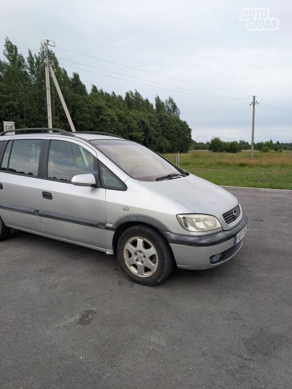 Grey Opel Zafira 2000 in Rietavas, with an engine capacity of 2.00 L and mileage of 333 thousand km for 1150 €, photo 8 on AUTOMOTO.COM.LV