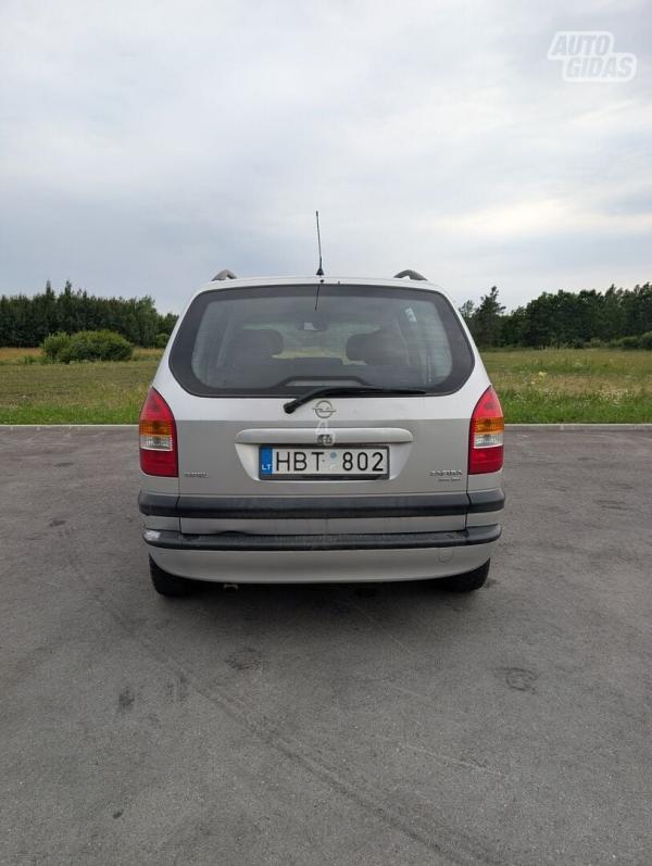 Grey Opel Zafira 2000 in Rietavas, with an engine capacity of 2.00 L and mileage of 333 thousand km for 1150 €, photo 4 on AUTOMOTO.COM.LV