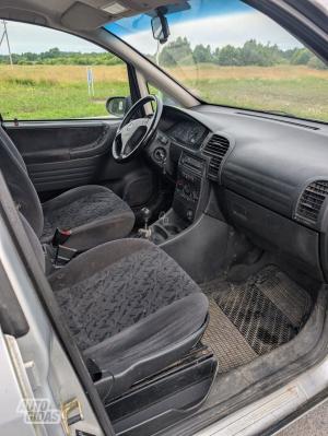 Pelēks Opel Zafira 2000 Rietavas, ar dzinēja tilpumu 2.00 L un nobraukumu 333 tūkst. km par 1150 €, foto 10 vietnē AUTOMOTO.COM.LV