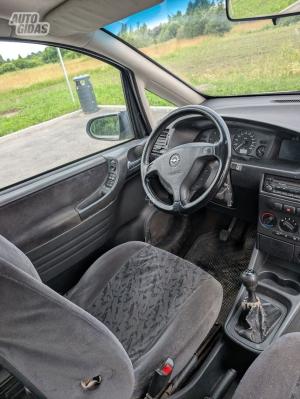 Pelēks Opel Zafira 2000 Rietavas, ar dzinēja tilpumu 2.00 L un nobraukumu 333 tūkst. km par 1150 €, foto 12 vietnē AUTOMOTO.COM.LV