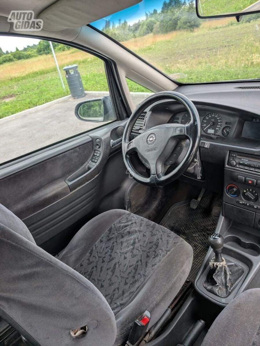 Pelēks Opel Zafira 2000 Rietavas, ar dzinēja tilpumu 2.00 L un nobraukumu 333 tūkst. km par 1150 €, foto 12 vietnē AUTOMOTO.COM.LV