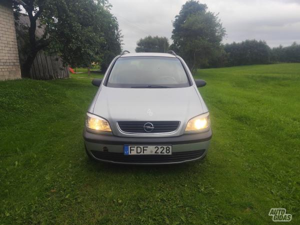 Pelēks Opel Zafira 2000 Šilalė, ar dzinēja tilpumu 2.00 L un nobraukumu 380 tūkst. km par 500 €, foto 5 vietnē AUTOMOTO.COM.LV