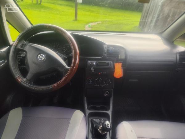 Pelēks Opel Zafira 2000 Šilalė, ar dzinēja tilpumu 2.00 L un nobraukumu 380 tūkst. km par 500 €, foto 7 vietnē AUTOMOTO.COM.LV