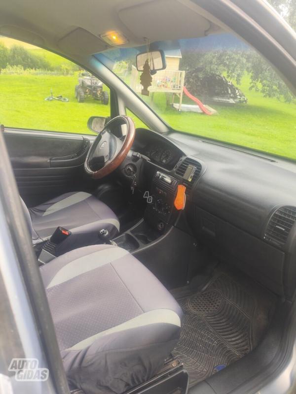 Pelēks Opel Zafira 2000 Šilalė, ar dzinēja tilpumu 2.00 L un nobraukumu 380 tūkst. km par 500 €, foto 8 vietnē AUTOMOTO.COM.LV