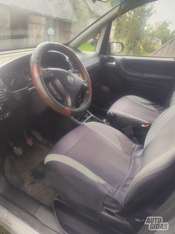 Pelēks Opel Zafira 2000 Šilalė, ar dzinēja tilpumu 2.00 L un nobraukumu 380 tūkst. km par 500 €, foto 10 vietnē AUTOMOTO.COM.LV