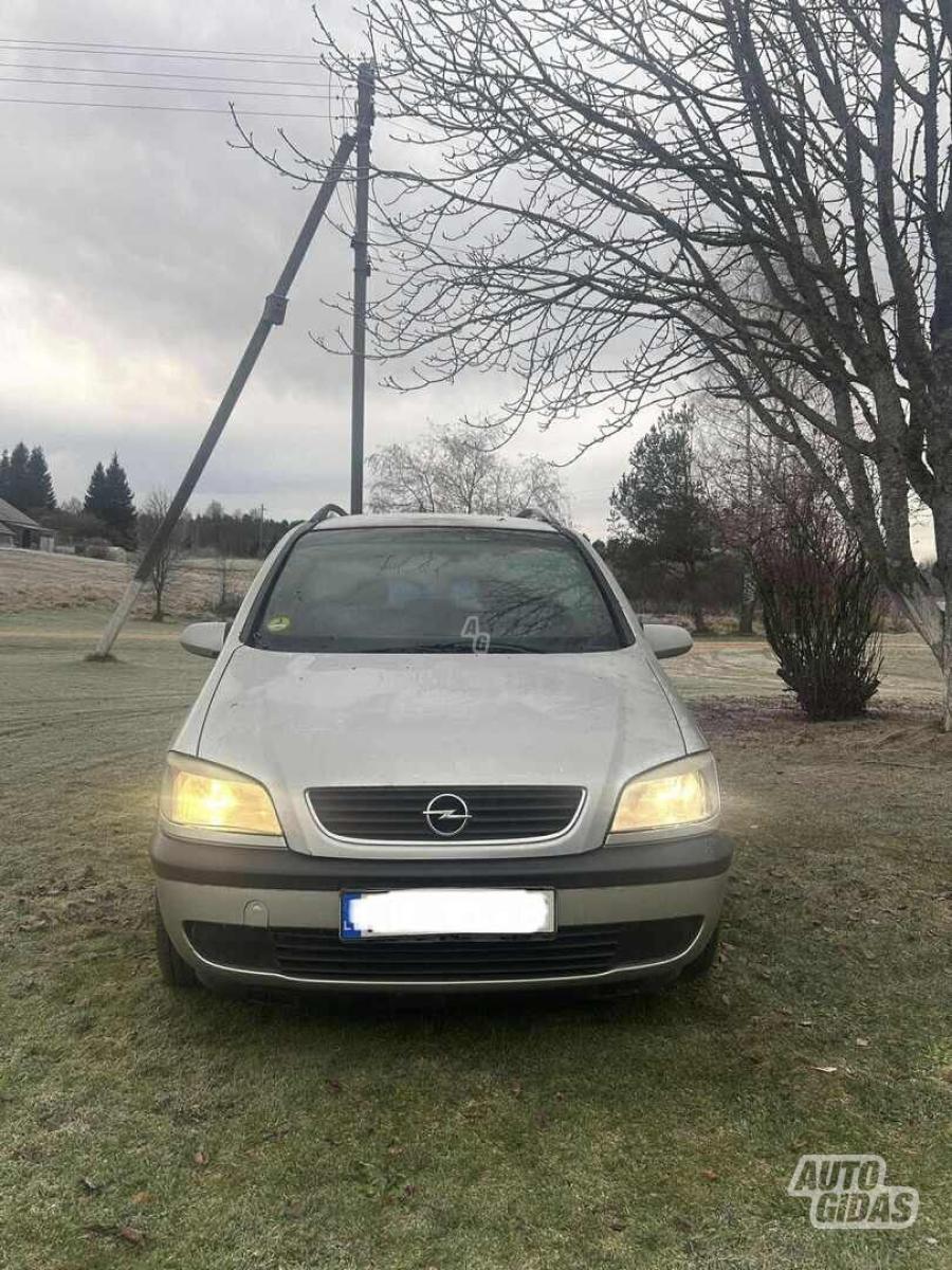 Grey Opel Zafira 2001 in Moletai, with an engine capacity of 2.00 L and mileage of 250 thousand km for 600 €, photo 2 on AUTOMOTO.COM.LV