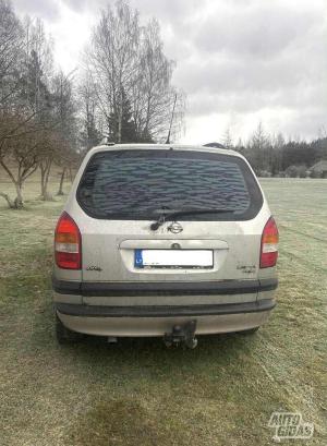 Grey Opel Zafira 2001 in Moletai, with an engine capacity of 2.00 L and mileage of 250 thousand km for 600 €, photo 6 on AUTOMOTO.COM.LV