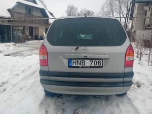 Grey Opel Zafira 2001 in Vilnius, with an engine capacity of 2.00 L and mileage of 349 thousand km for 320 €, photo 2 on AUTOMOTO.COM.LV