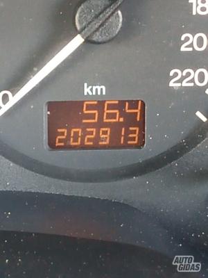 Pelēks Opel Zafira 2001 Alīta, ar dzinēja tilpumu 2.00 L un nobraukumu 203 tūkst. km par 1650 €, foto 12 vietnē AUTOMOTO.COM.LV