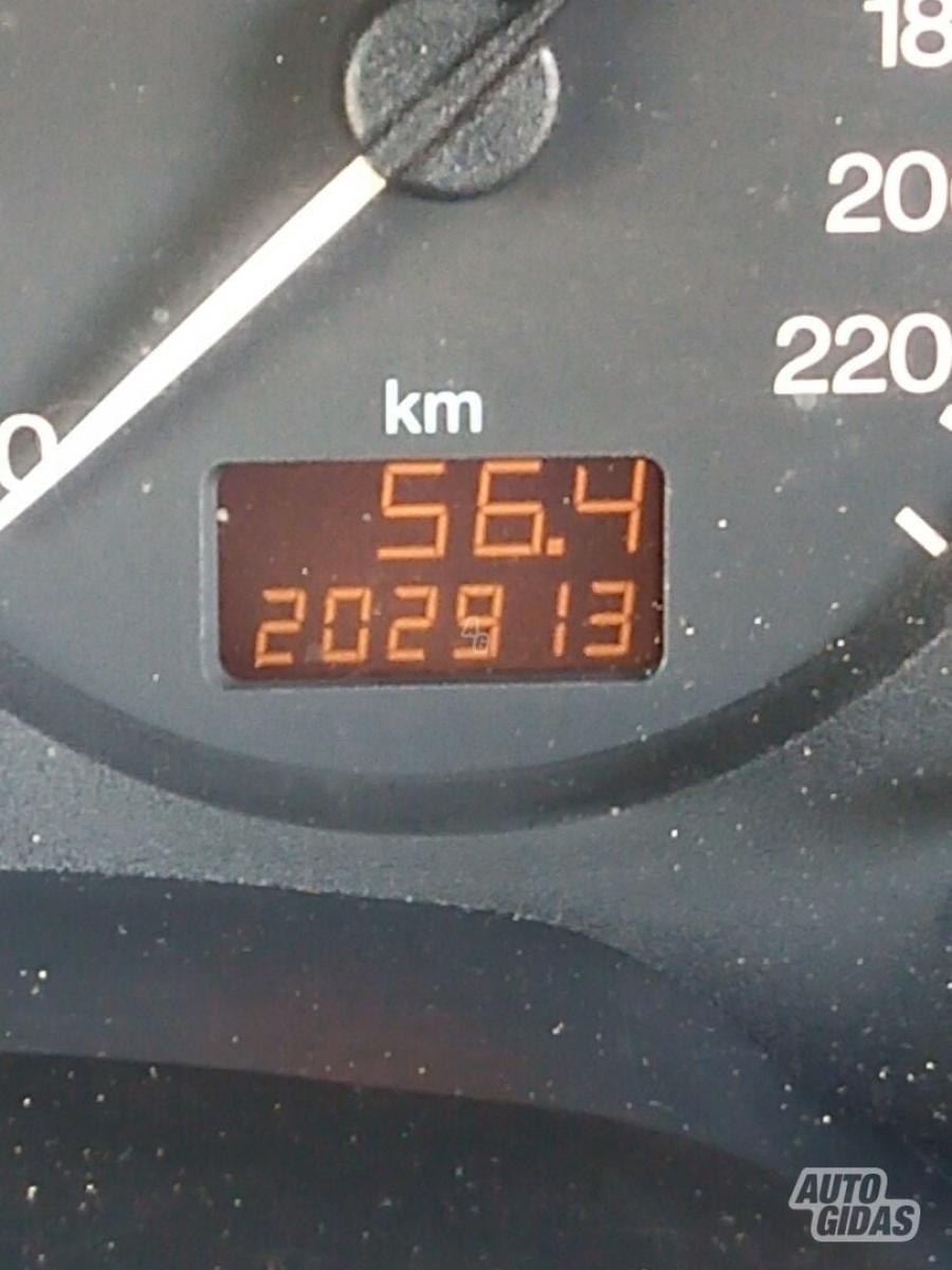 Pelēks Opel Zafira 2001 Alīta, ar dzinēja tilpumu 2.00 L un nobraukumu 203 tūkst. km par 1650 €, foto 12 vietnē AUTOMOTO.COM.LV