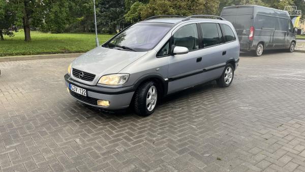 Grey Opel Zafira 2001 in Vilnius, with an engine capacity of 2.00 L and mileage of 300 thousand km for 920 €, photo 1 on AUTOMOTO.COM.LV