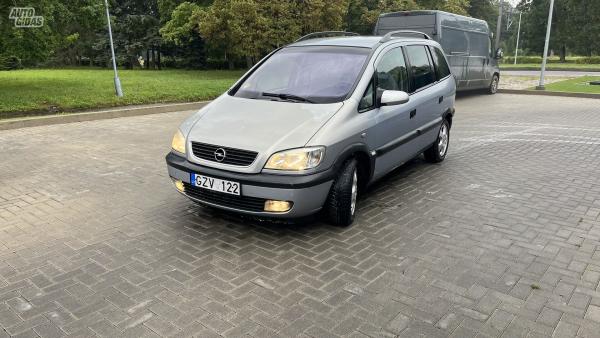 Grey Opel Zafira 2001 in Vilnius, with an engine capacity of 2.00 L and mileage of 300 thousand km for 920 €, photo 2 on AUTOMOTO.COM.LV