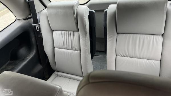 Grey Opel Zafira 2001 in Vilnius, with an engine capacity of 2.00 L and mileage of 300 thousand km for 920 €, photo 9 on AUTOMOTO.COM.LV