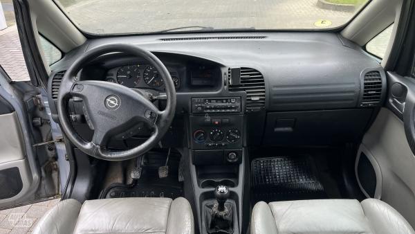Grey Opel Zafira 2001 in Vilnius, with an engine capacity of 2.00 L and mileage of 300 thousand km for 920 €, photo 10 on AUTOMOTO.COM.LV