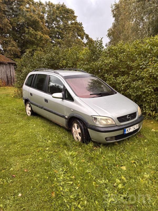 Grey Opel Zafira 2001 in Aizkraukle, with an engine capacity of 2.00 L and mileage of 345 thousand km for 1200 €, photo 1 on AUTOMOTO.COM.LV