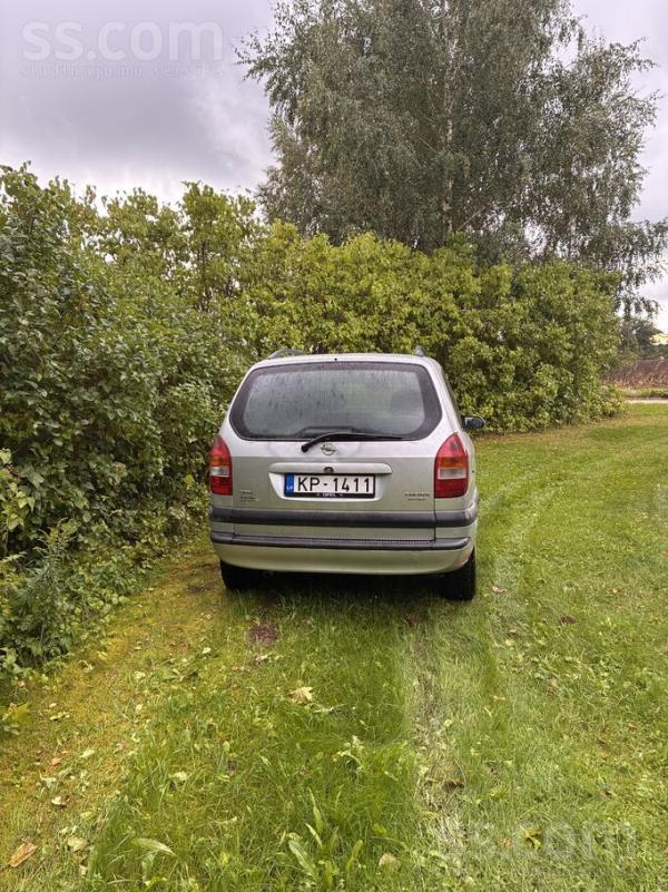 Grey Opel Zafira 2001 in Aizkraukle, with an engine capacity of 2.00 L and mileage of 345 thousand km for 1200 €, photo 6 on AUTOMOTO.COM.LV