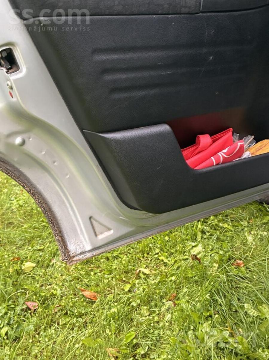 Pelēks Opel Zafira 2001 Aizkraukle, ar dzinēja tilpumu 2.00 L un nobraukumu 345 tūkst. km par 1200 €, foto 8 vietnē AUTOMOTO.COM.LV