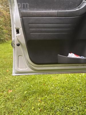 Pelēks Opel Zafira 2001 Aizkraukle, ar dzinēja tilpumu 2.00 L un nobraukumu 345 tūkst. km par 1200 €, foto 9 vietnē AUTOMOTO.COM.LV