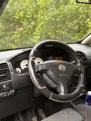 Pelēks Opel Zafira 2001 Aizkraukle, ar dzinēja tilpumu 2.00 L un nobraukumu 345 tūkst. km par 1200 €, foto 10 vietnē AUTOMOTO.COM.LV