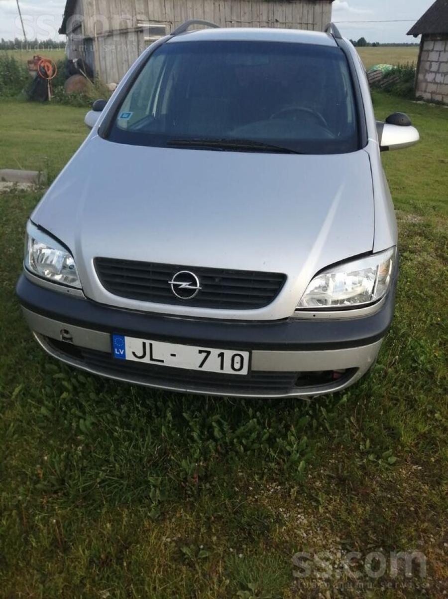 Grey Opel Zafira 2002 in Aizkraukle, with an engine capacity of 2.00 L and mileage of 300 thousand km for 400 €, photo 1 on AUTOMOTO.COM.LV