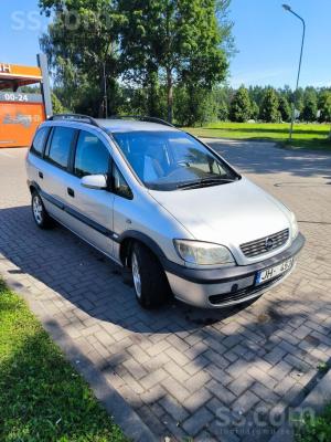 Grey Opel Zafira 2002 in Riga, with an engine capacity of 2.20 L and mileage of 240 thousand km for 800 €, photo 2 on AUTOMOTO.COM.LV