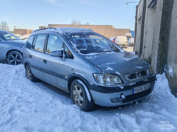 Grey Opel Zafira 2002 in Silute, with an engine capacity of 2.00 L and mileage of 275 thousand km for 450 €, photo 1 on AUTOMOTO.COM.LV