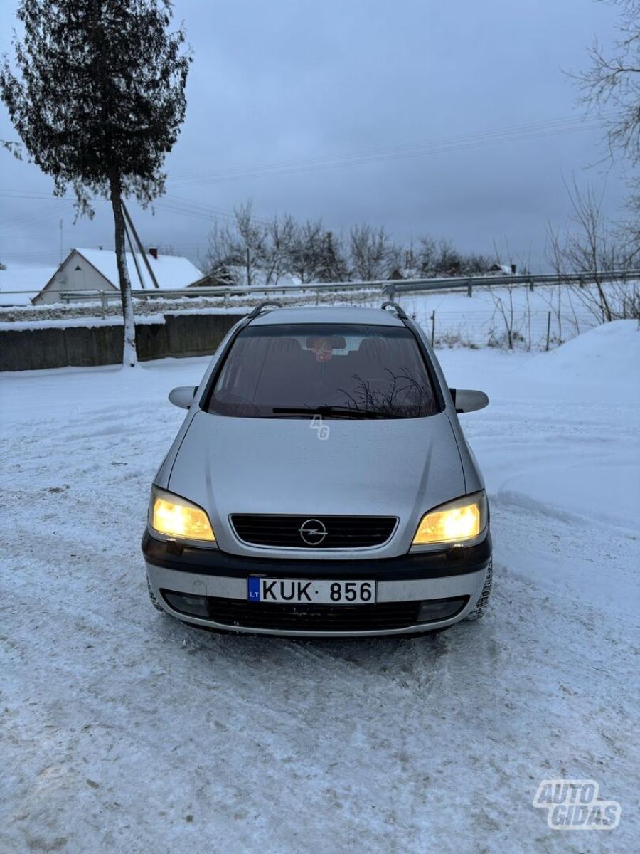 Grey Opel Zafira 2002 in Pabrade, with an engine capacity of 2.20 L and mileage of 263 thousand km for 1050 €, photo 1 on AUTOMOTO.COM.LV