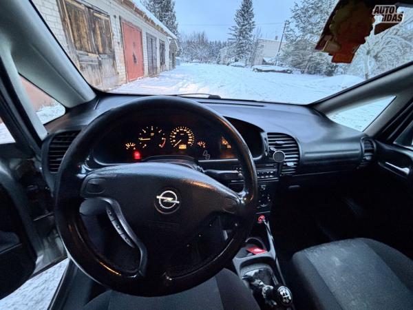 Pelēks Opel Zafira 2002 Pabradė, ar dzinēja tilpumu 2.20 L un nobraukumu 263 tūkst. km par 1050 €, foto 7 vietnē AUTOMOTO.COM.LV