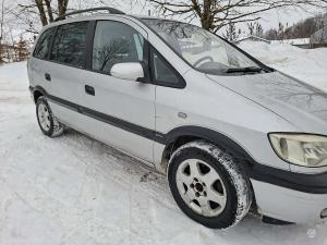 Grey Opel Zafira 2002 in Plunge, with an engine capacity of 2.17 L and mileage of 279 thousand km for 1250 €, photo 14 on AUTOMOTO.COM.LV