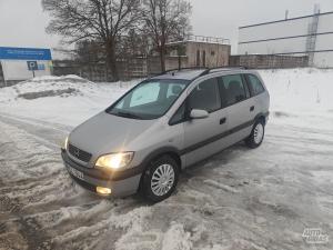 Grey Opel Zafira 2002 in Jonava, with an engine capacity of 2.20 L and mileage of 358 thousand km for 1100 €, photo 3 on AUTOMOTO.COM.LV