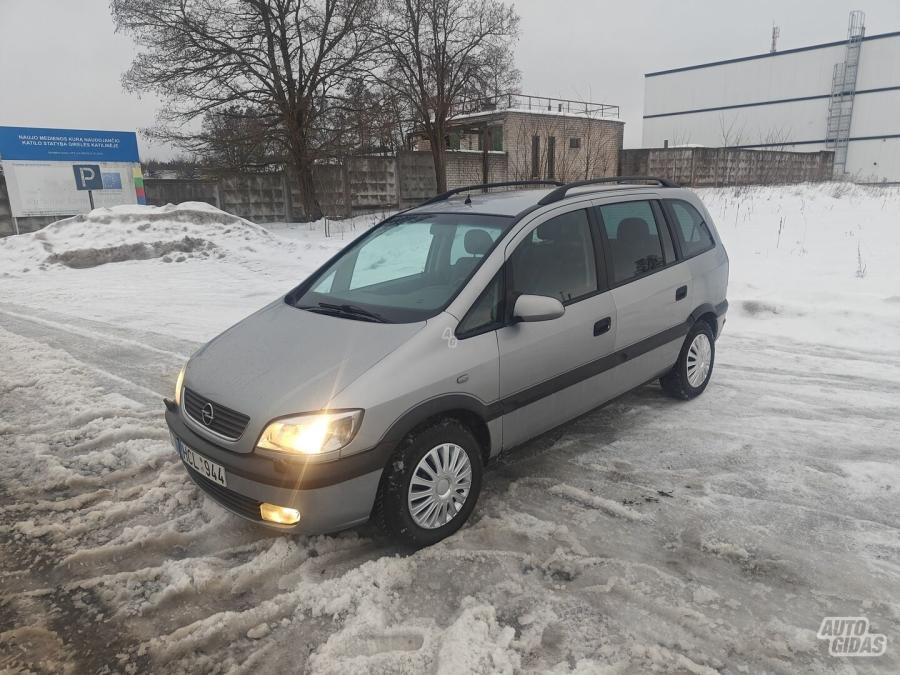 Grey Opel Zafira 2002 in Jonava, with an engine capacity of 2.20 L and mileage of 358 thousand km for 1100 €, photo 3 on AUTOMOTO.COM.LV