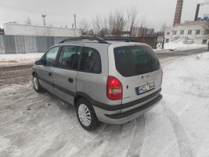 Grey Opel Zafira 2002 in Jonava, with an engine capacity of 2.20 L and mileage of 358 thousand km for 1100 €, photo 7 on AUTOMOTO.COM.LV