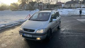 Pelēks Opel Zafira 2002 Viļņa, ar dzinēja tilpumu 2.00 L un nobraukumu 340 tūkst. km par 1000 €, foto 2 vietnē AUTOMOTO.COM.LV