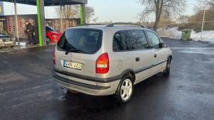 Pelēks Opel Zafira 2002 Viļņa, ar dzinēja tilpumu 2.00 L un nobraukumu 340 tūkst. km par 1000 €, foto 5 vietnē AUTOMOTO.COM.LV