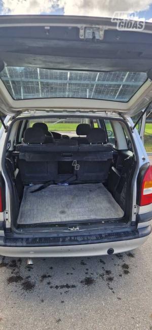 Grey Opel Zafira 2002 in Vilnius, with an engine capacity of 1.80 L and mileage of 288 thousand km for 1300 €, photo 9 on AUTOMOTO.COM.LV