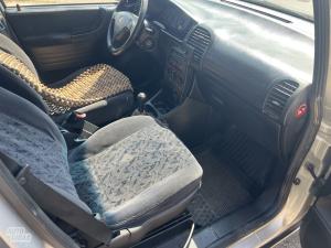 Pelēks Opel Zafira 2002 Šauļi, ar dzinēja tilpumu 2.00 L un nobraukumu 281 tūkst. km par 549 €, foto 11 vietnē AUTOMOTO.COM.LV
