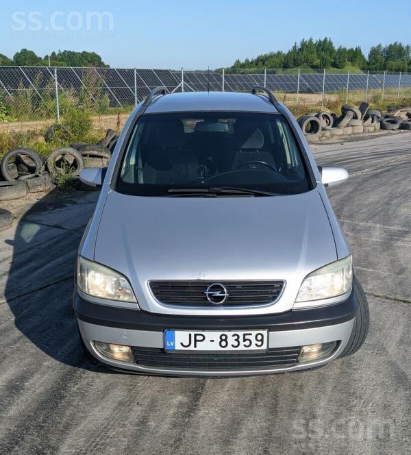 Pelēks Opel Zafira 2002 Jēkabpils, ar dzinēja tilpumu 1.80 L un nobraukumu 304 tūkst. km par 1200 €, foto 2 vietnē AUTOMOTO.COM.LV