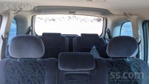 Pelēks Opel Zafira 2002 Jēkabpils, ar dzinēja tilpumu 1.80 L un nobraukumu 304 tūkst. km par 1050 €, foto 10 vietnē AUTOMOTO.COM.LV