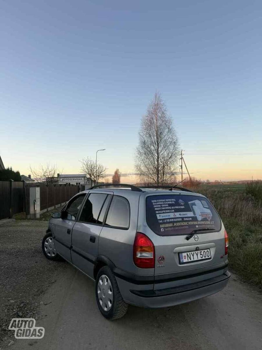 Pelēks Opel Zafira 2003 Viļņa, ar dzinēja tilpumu 1.80 L un nobraukumu 300 tūkst. km par 950 €, foto 4 vietnē AUTOMOTO.COM.LV