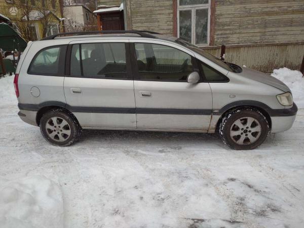 Pelēks Opel Zafira 2003 Kauņa, ar dzinēja tilpumu 2.00 L un nobraukumu 400 tūkst. km par 400 €, foto 2 vietnē AUTOMOTO.COM.LV