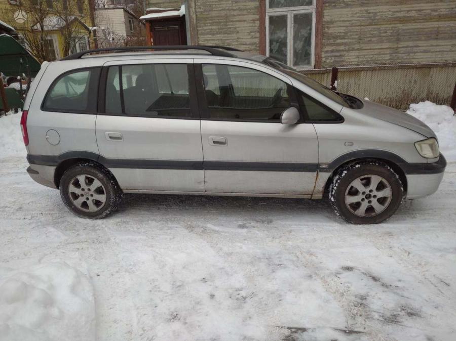 Pelēks Opel Zafira 2003 Kauņa, ar dzinēja tilpumu 2.00 L un nobraukumu 400 tūkst. km par 400 €, foto 2 vietnē AUTOMOTO.COM.LV