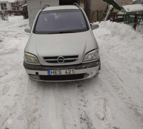 Pelēks Opel Zafira 2003 Kauņa, ar dzinēja tilpumu 2.00 L un nobraukumu 400 tūkst. km par 400 €, foto 3 vietnē AUTOMOTO.COM.LV